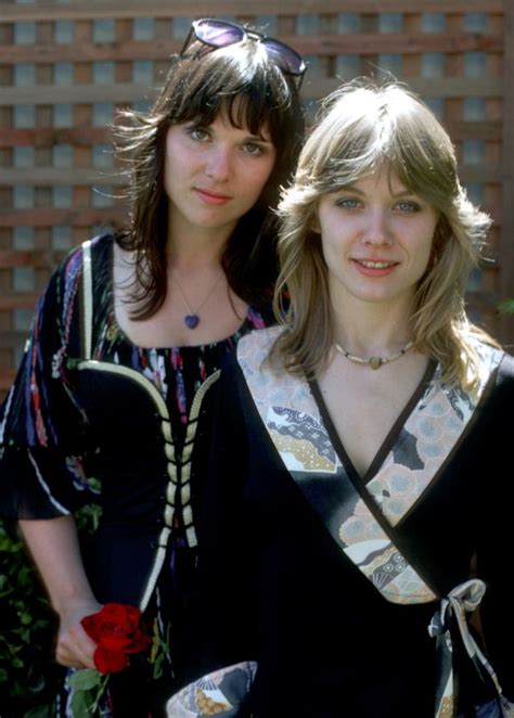 The Heart Band Sisters 33 Lovely Pics Of Ann And Nancy Wilson Together