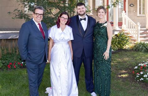 Denis Coderre Partage Toutes Les Photos Du Mariage De Son Fils