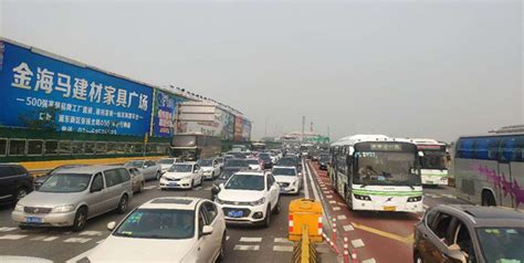 去崇明堵车啦五洲大道往高东收费站需耗时1小时