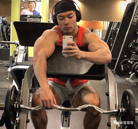 181cm日本肌肉黑皮硬汉，鸡笼关不住了 知乎
