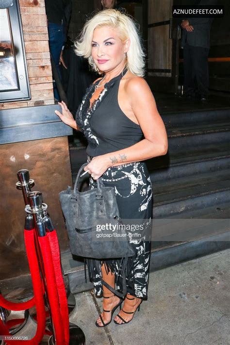 Bobbie Brown Feet Aznudefeet