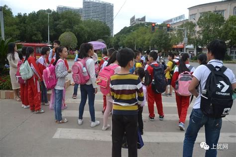 宝宝放学 卡通 简笔画 第5页 大山谷图库