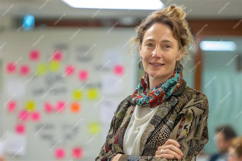 Premium Photo Professional Woman Leading Workshop Explaining Scrum Agile Practices In Office