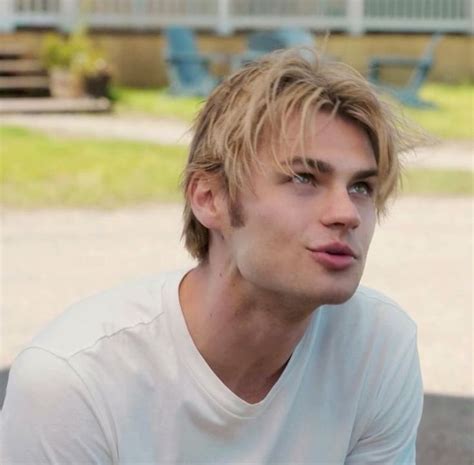 Noah Lalonde As Cole Walter In My Life With The Walter Boys En