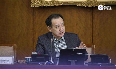 Үндсэн хуулийн цэцийн дүгнэлтийг хэлэлцэж Байнгын хорооны тогтоолын төслийг баталлаа