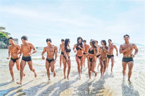 스튜디오엘리오 친구와 함께 우정사진 찍으러 오신 정윤씨👍👍 커피 감사합니다☕️☕️☕️ 스튜디오엘리오 우정사진컨셉 우정사진잘찍는곳 우정샷👭 우정사진스튜디오