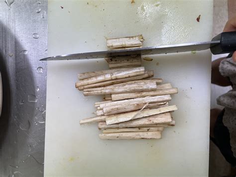 요리의 기초는 칼질이 아닐까 채썰기 깍둑썰기 반달 오마이포토