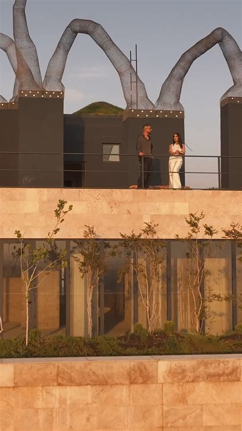 Դասամիջոց ՝ ամբողջական սերիաները դիտեք Արմֆլիքս հավելվածում կամ կայքում Նոր Հայաստան Tv