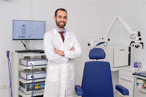 Ο Ιατρός Δημάκης Χριστόδουλος ΩΡΛ