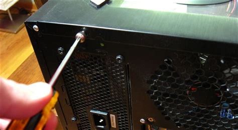 How To Thoroughly Clean Your Dirty Desktop Computer