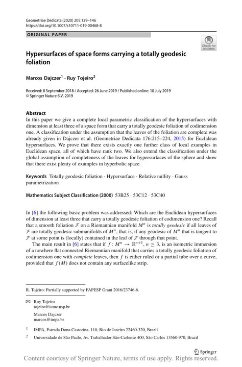 Hypersurfaces Of Space Forms Carrying A Totally Geodesic Foliation