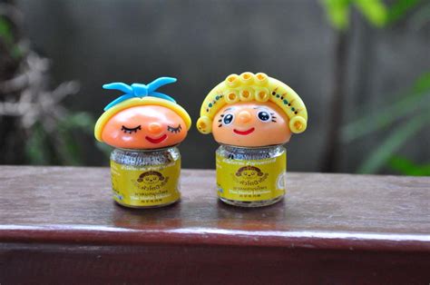 “ยาดม ยาหม่องหัวโต” ของฝากสุดน่ารัก ชูอัตลักษณ์เมืองอู่ทอง