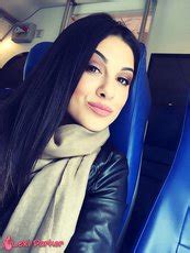 Cute Babe Lexi Parker Opens Up Her Private Selfies And Shares Them With You Photos