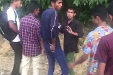 බණ්ඩාරවෙළදී සිසුන් දෙදෙනකුට අමානුෂික ප්‍රහාරයක් Lankadeepa Online