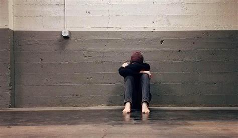 人类的痛苦是什么？为什么有钱人更容易陷入痛苦 知乎