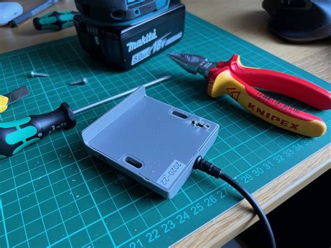 Flashing The Firmware In An Ikea Bekant To Add Position Memory — Nick Charlton