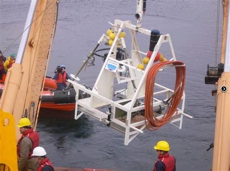Undersea Laboratory Cable Array Repaired