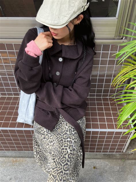 보틀 벨티드 가디건 에이블리