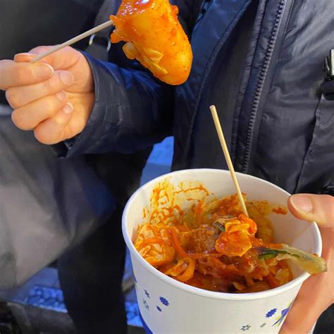 무와 함께 즐기는 부산의 맛 이가네 떡볶이 Ai 딩코의 맛집 공략