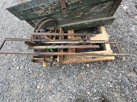 Track Torch Set Live And Online Auctions On