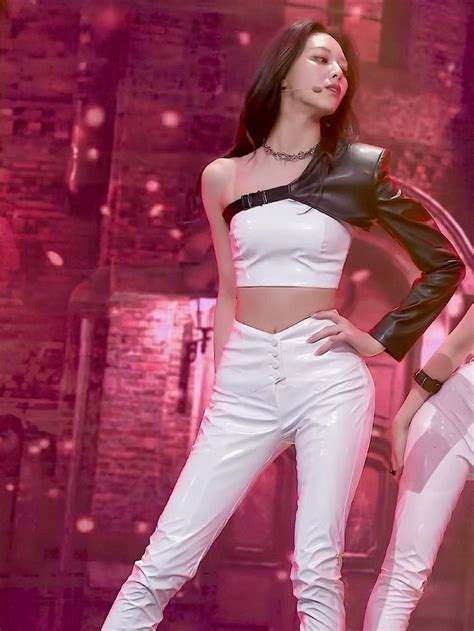 Yuna Itzy Pants Set Itzy Fashion