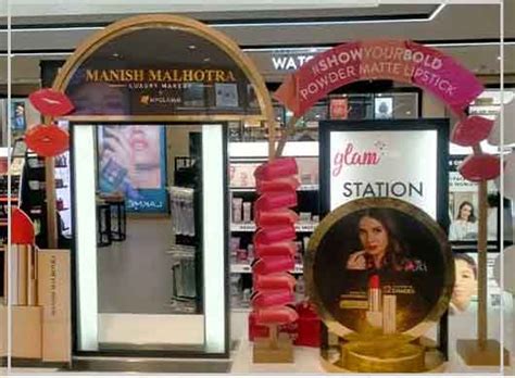 Signs Banners And Graphics Custom Signs Interior Graphics Glass