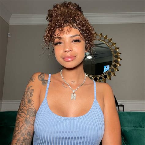 Hannah Marie Royal S Amazon Page