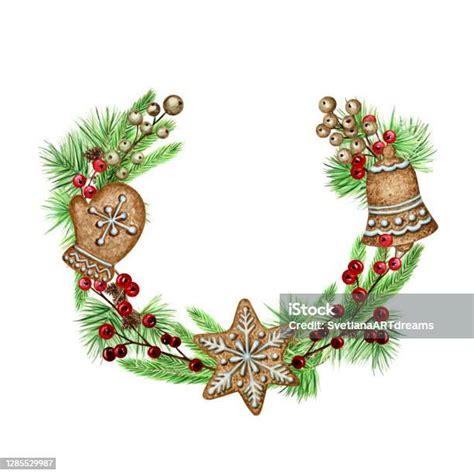 크리스마스 화환 진저 브레드 쿠키 인사말 카드 포스터 배너 개념 흰색 배경에 소나무 가지 콘의 둥근 프레임 텍스트를위한 복사 공간이있는 새해 수채화 손 그려진 일러스트