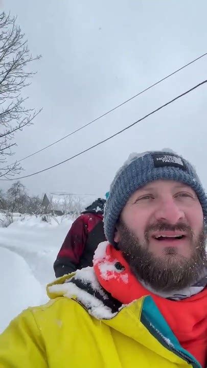 მოვიტანეთ ბოლო მარაგი გულჩვილი ბავშვივით ცრემლი წამომივიდა მოხალისეები თოვლში ჩარჩენილებთან