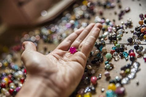 무료 이미지 진주 푸른 담홍색 은 금 그림 물감 단 행복 네일 손가락 구슬 패션 액세서리 보석류 미술 보석 만들기 손톱 관리 선박