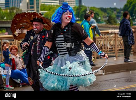 Portland Oregon Usa June 9 2018 Character Clown Corps In The Grand Floral Parade During