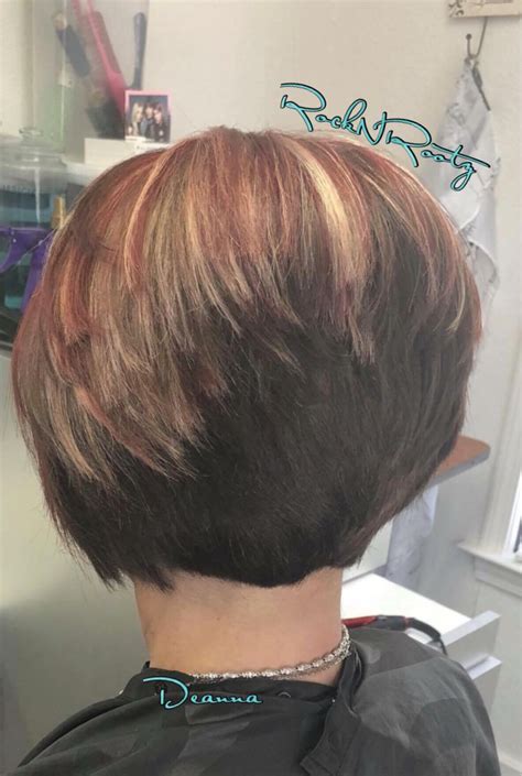 Stacked Bob Stacked Haircuts Brunette Hair Color Short Hair Cuts