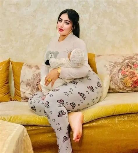 أحلى بنات في العالم Facebook