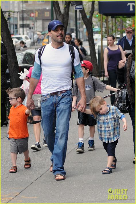 Ricky Martin And Carlos Abella Lunch With The Twins Photo 2652874