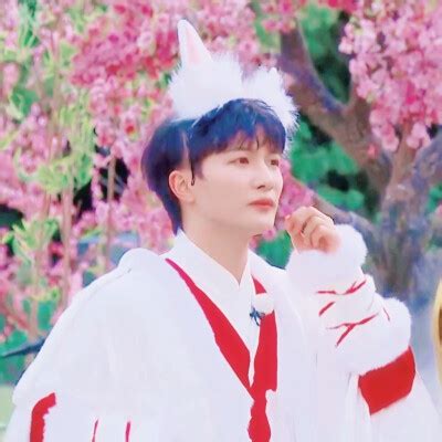 周深 堆糖美图壁纸兴趣社区