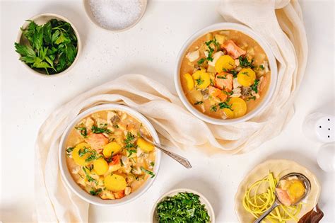 Quick Creamy Seafood Chowder DropChef