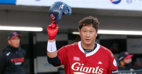 굿바이 이대호 은퇴경기서 투수 데뷔1호 홀드 신고종합