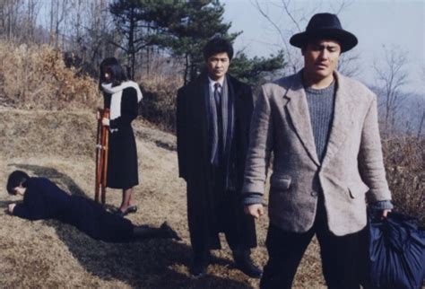 검은 휘파람 The Dark Whistle 상세정보 씨네21