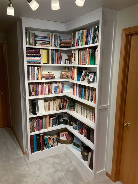 Diy Built In Corner Bookshelf With Open Corner Corner Bookshelf Built