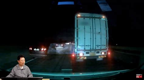 ‘뇌출혈 환자 탄 구급차 안 비켜준 트럭… “형사처벌 가능성 있어” 당신의 건강가이드 헬스조선