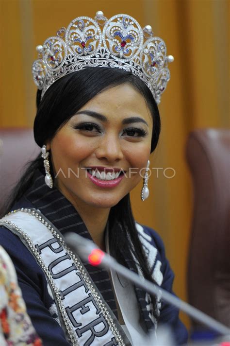 Kunjungan Finalis Putri Indonesia Antara Foto