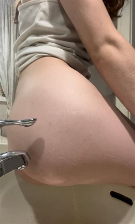 Good Girls Pee In The Sink Right Rpee