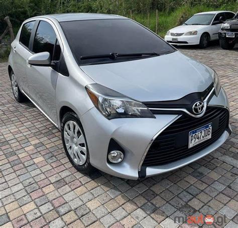 Miauto Toyota Yaris 2015