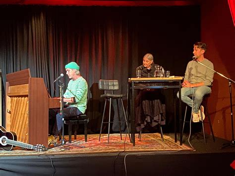 Aalsmeer Ligt Aan De Voeten Van Zanger Hans De Booij Nieuwe Meerbode