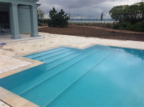 Outdoor Overflow Pool