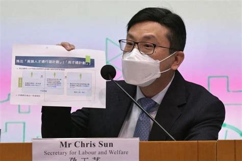 香港7个月引入人才超过7 5万，香港优才计划获批人数暴增150 ！ 知乎