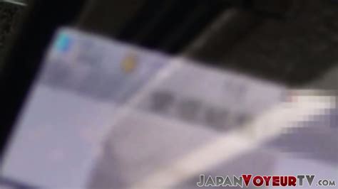 Horny Asian Switches From Fingers To Buzzing Toy Before Going To Bed