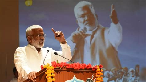 Up News मंत्री स्वतंत्र देव सिंह ने लखनऊ में किसानों से किया संवाद सफलता के ल‍िए द‍िए पांच