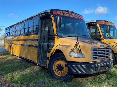2006 Thomas Saf T Liner C2 Allsurplus