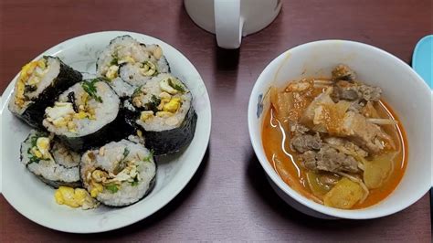 Egg Gimbap 계란김밥과 돼지김치찌개 🍙🥗 Youtube